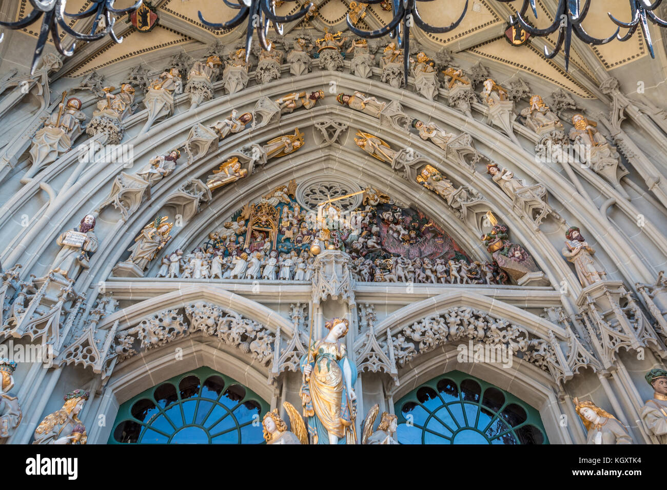 Main door of Bern Cathedral Stock Photo - Alamy