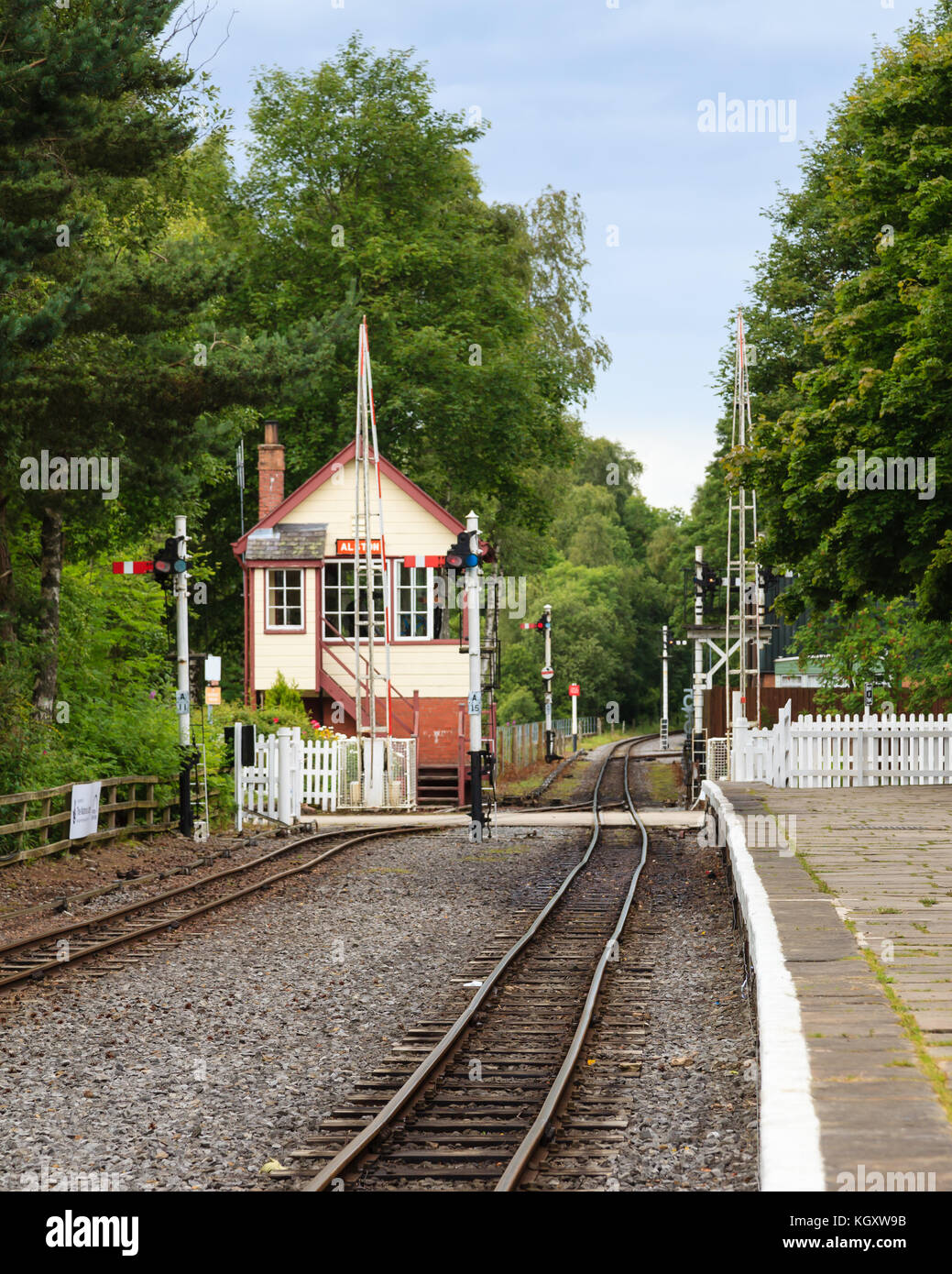 Traditional railway signal box hi-res stock photography and images - Alamy
