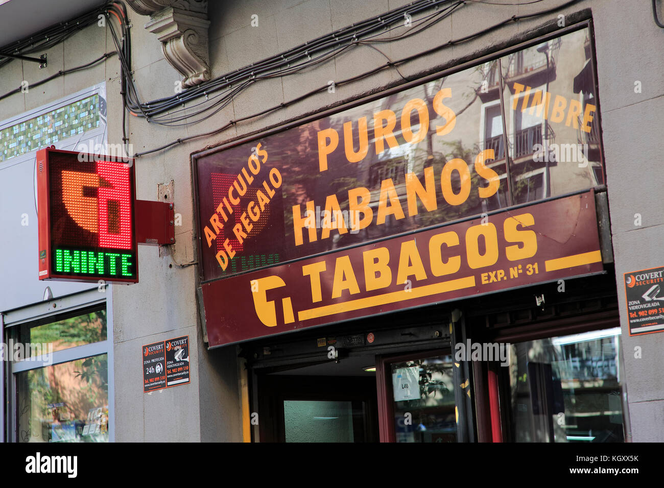 Spanish tobacco shop hi-res stock photography and images - Alamy