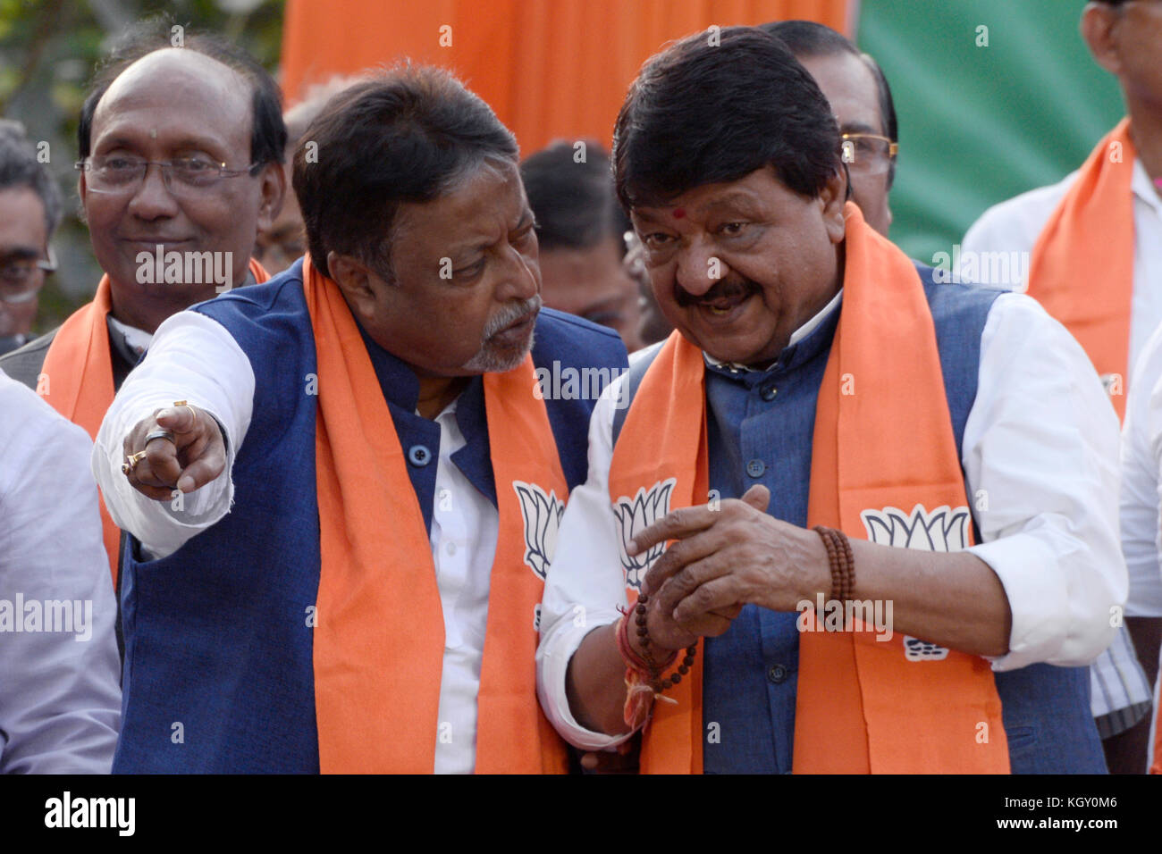 Kolkata, India. 10th Nov, 2017. Mukul Roy and and Kailash Vijayvargiya ...