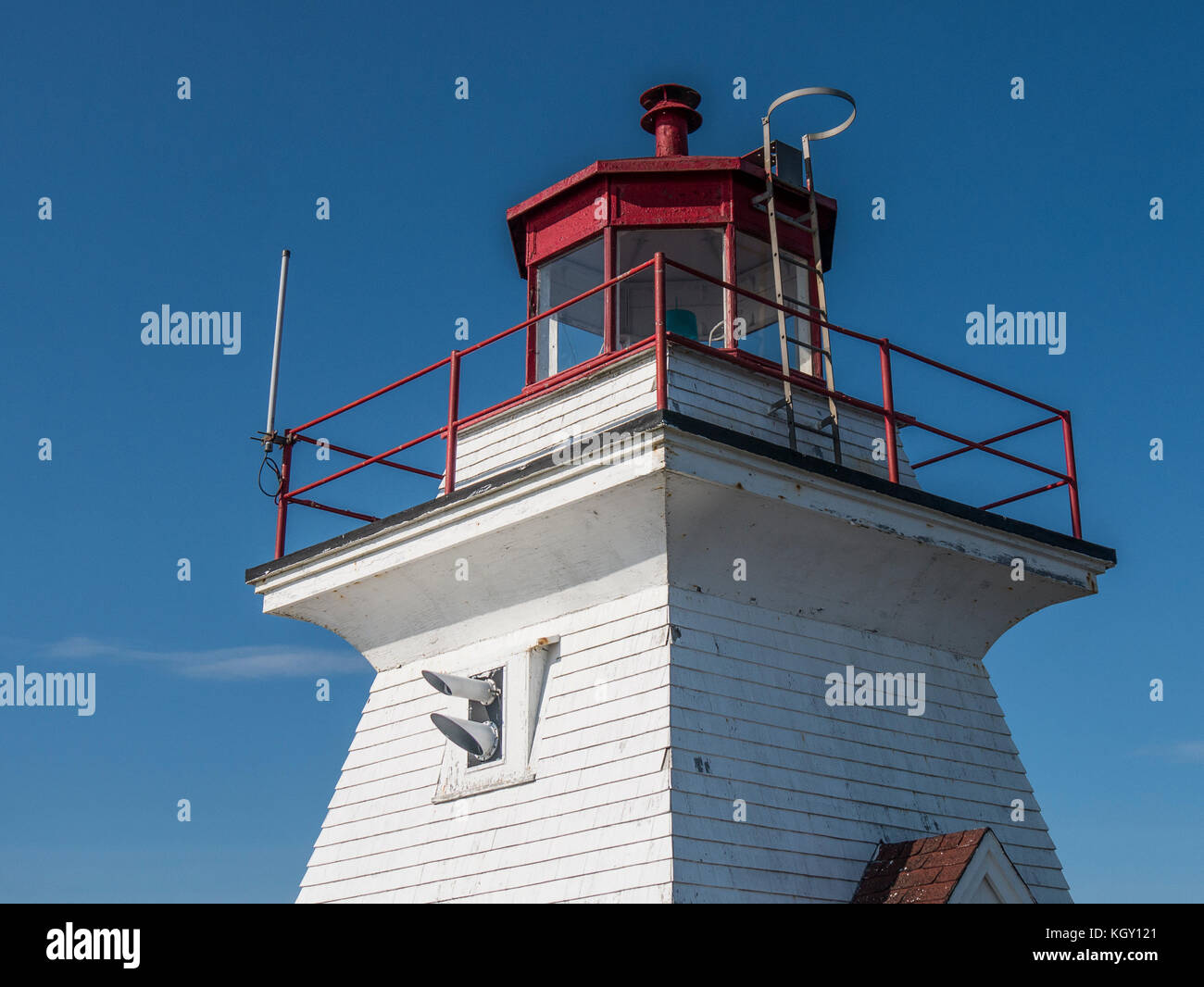 Lighthouse, Fundy's Cape Enrage, NB Highway 915, Bay of Fundy, New ...