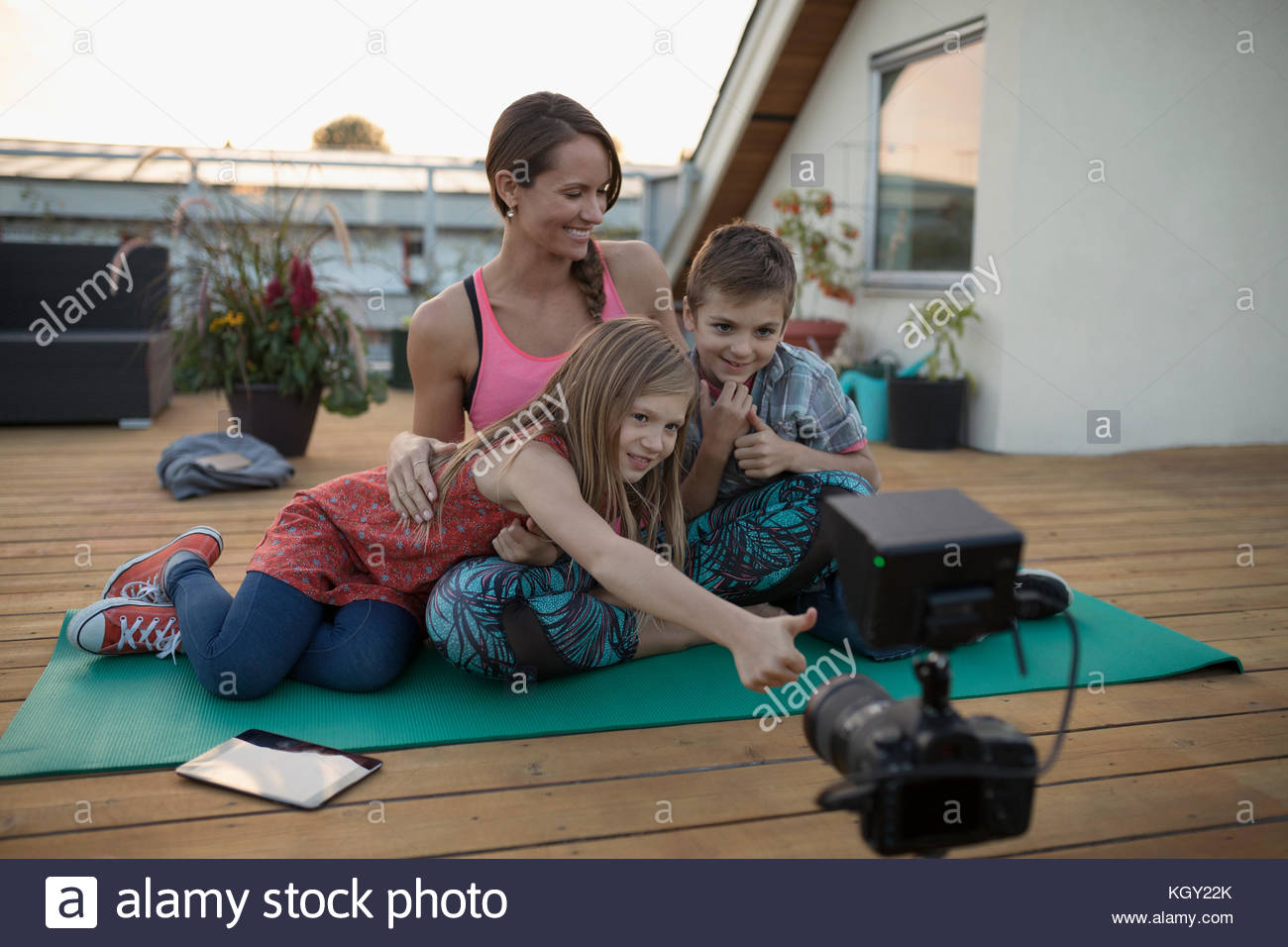 Filming self hi-res stock photography and images - Alamy