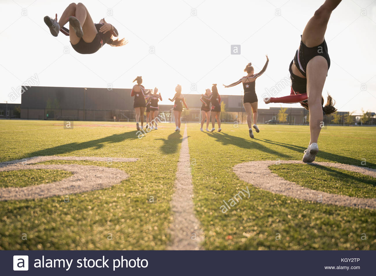 School running team hi-res stock photography and images - Alamy