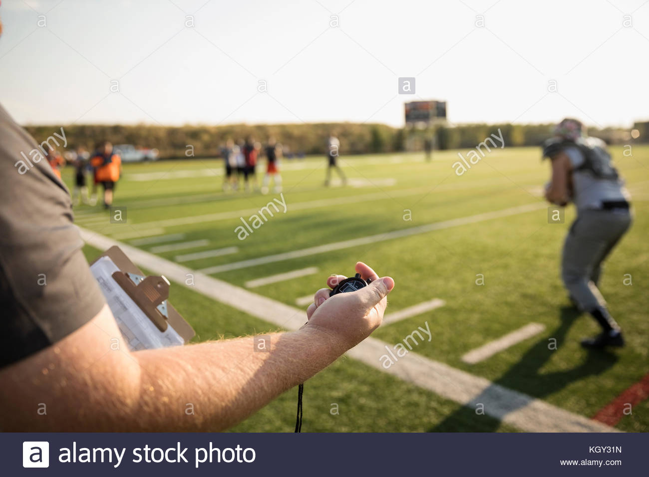 Using stopwatch hi-res stock photography and images - Alamy