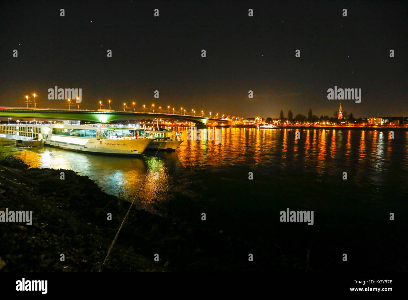 River rhein bonn hi-res stock photography and images - Alamy