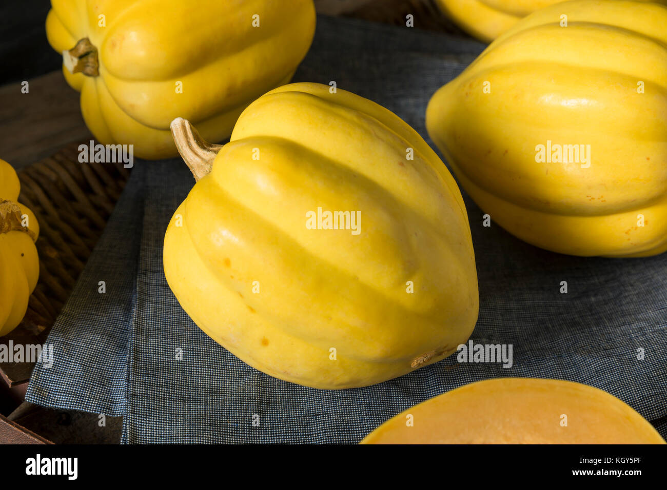 Raw Organic White Yellow Acorn Squash Ready to Cook Stock Photo - Alamy