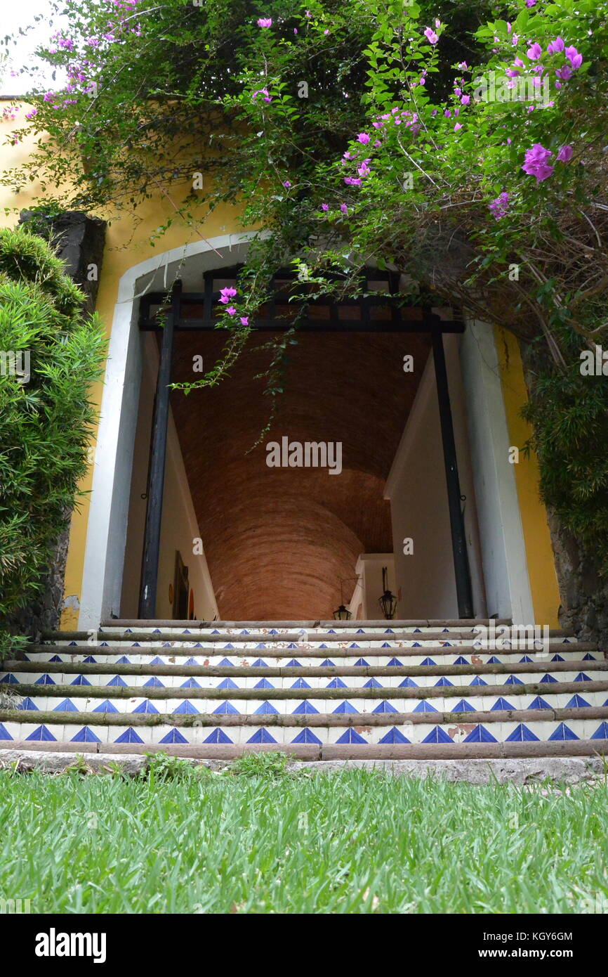 Discovering mexico hi-res stock photography and images - Alamy