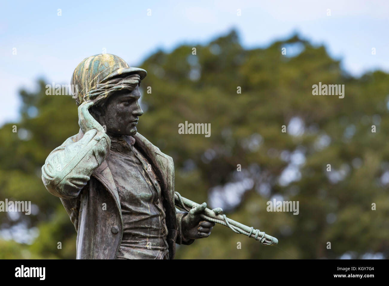 The Huntsman, part of the Huntsman and Hounds Statue in the Royal ...