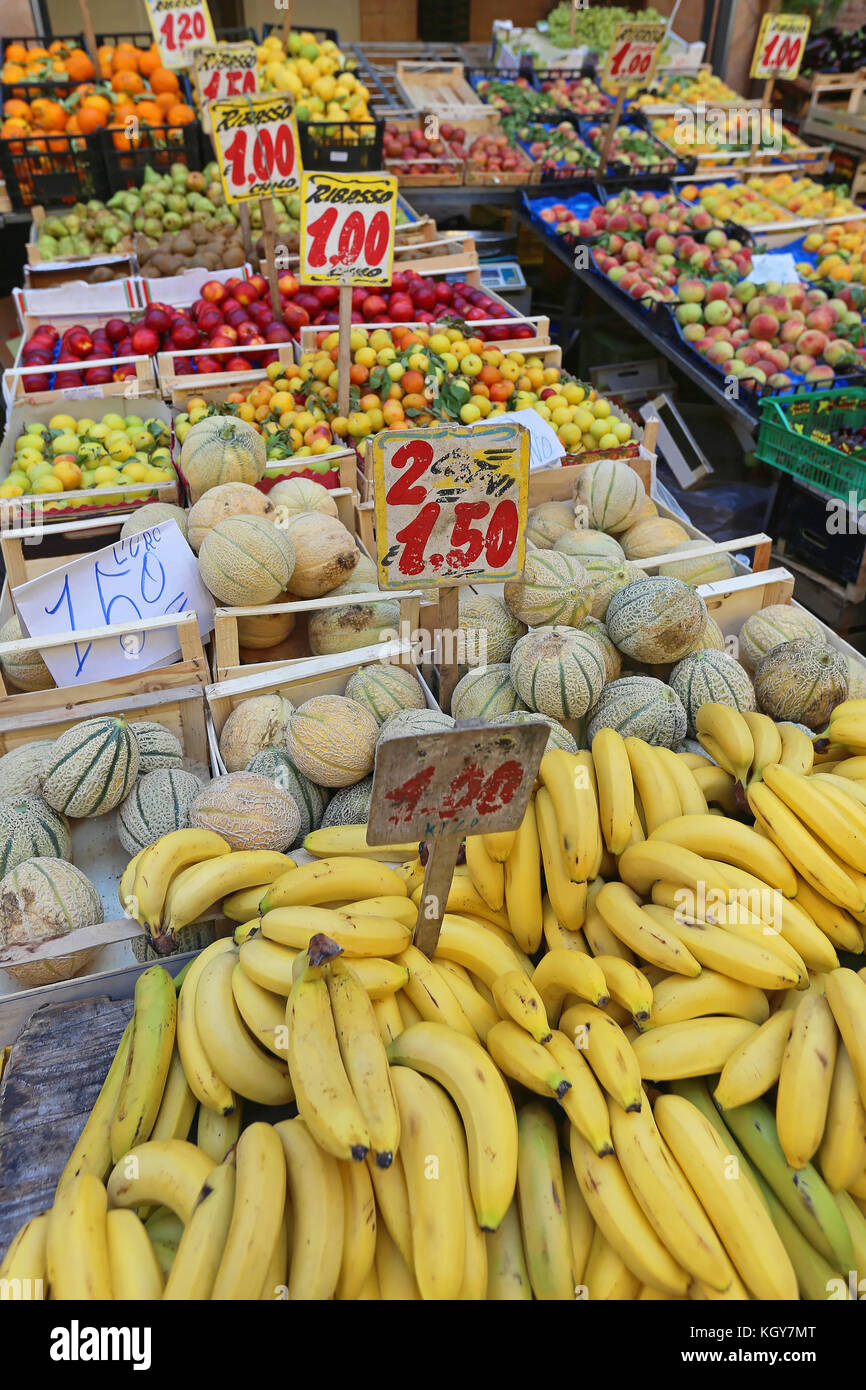 Fresh Fruits at Farmers Market Stall in Naples Italy Stock Photo - Alamy