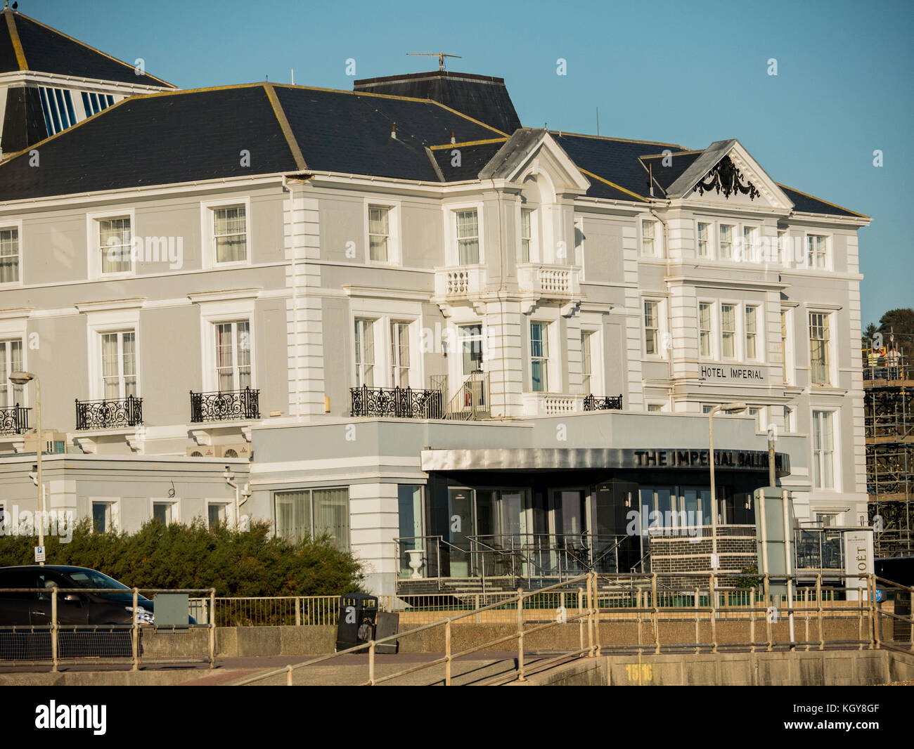 Hythe seafront hi-res stock photography and images - Alamy