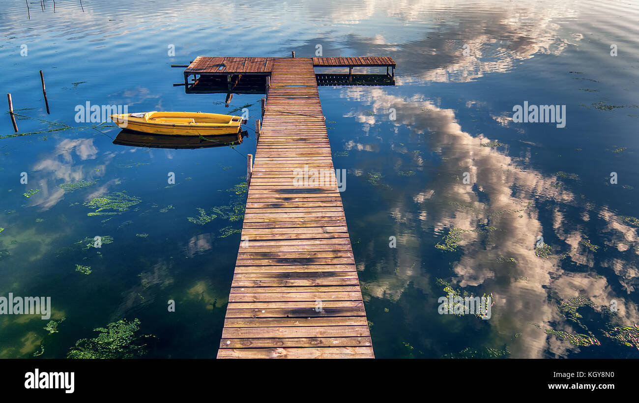 Aerial fishing boat hi-res stock photography and images - Alamy