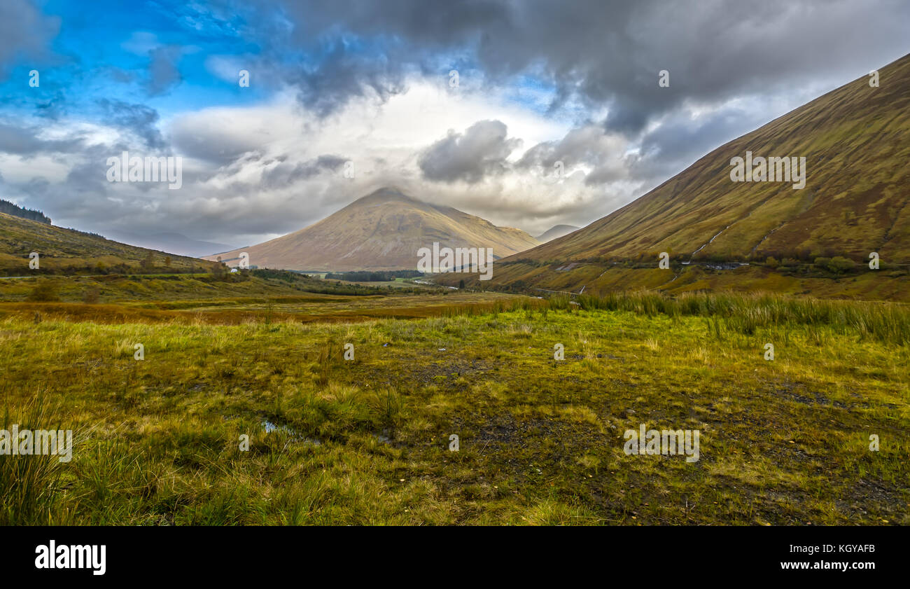 Scottish highlands panorama hi-res stock photography and images - Alamy