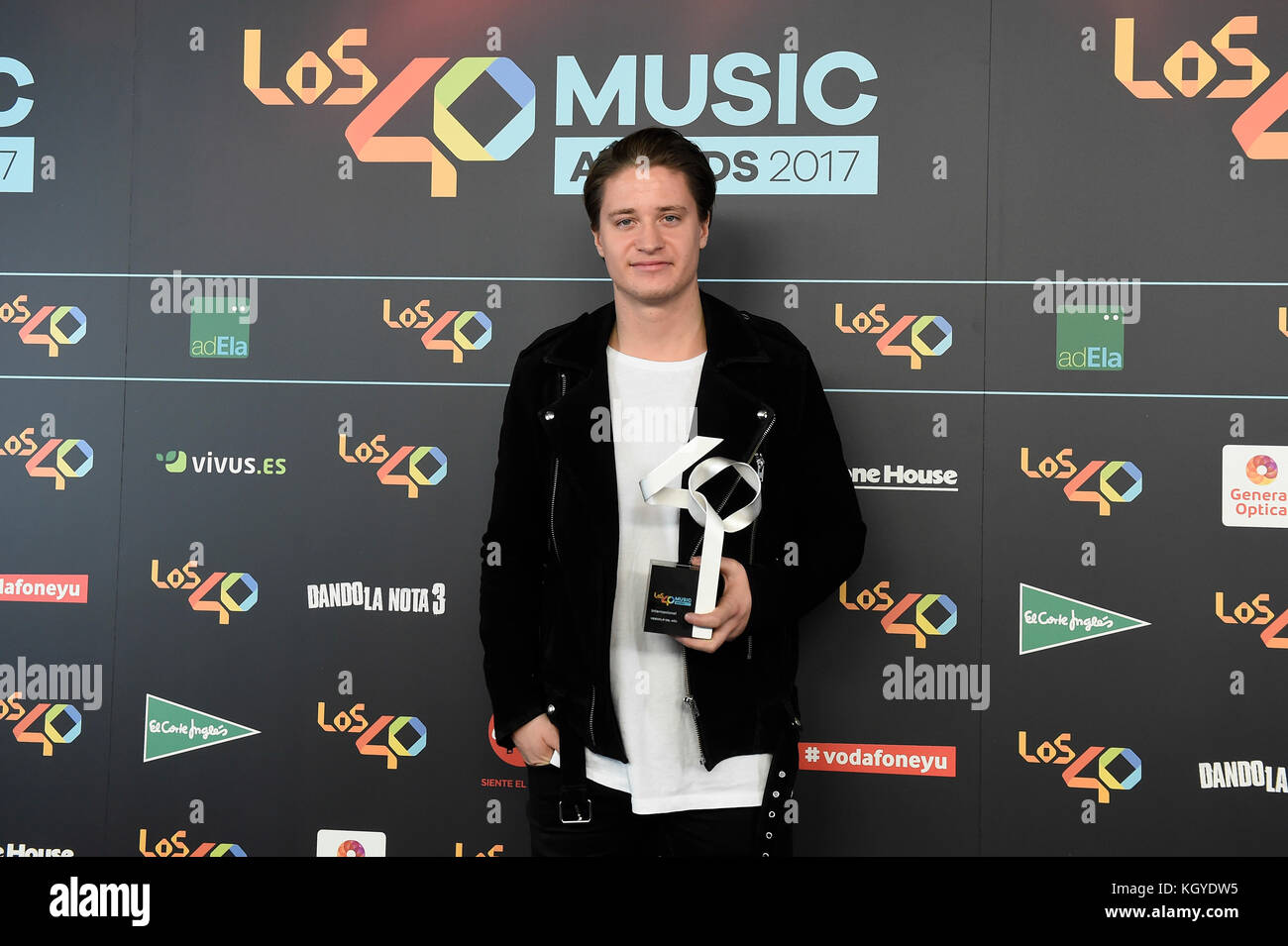 Madrid, Spain. 10th Nov, 2017. Singer Kygo at 40 Principales Music ...