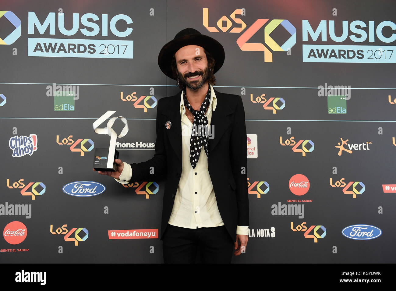 Madrid, Spain. 10th Nov, 2017. Singer Leiva at 40 Principales Music ...