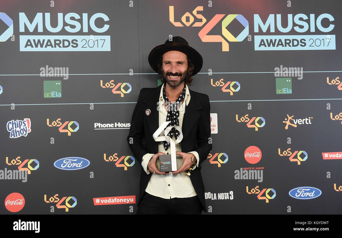 Madrid, Spain. 10th Nov, 2017. Singer Leiva at 40 Principales Music ...