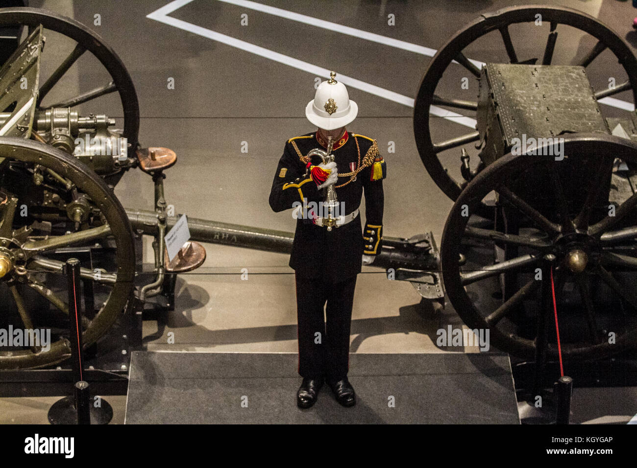 Royal marine bugler hi-res stock photography and images - Alamy
