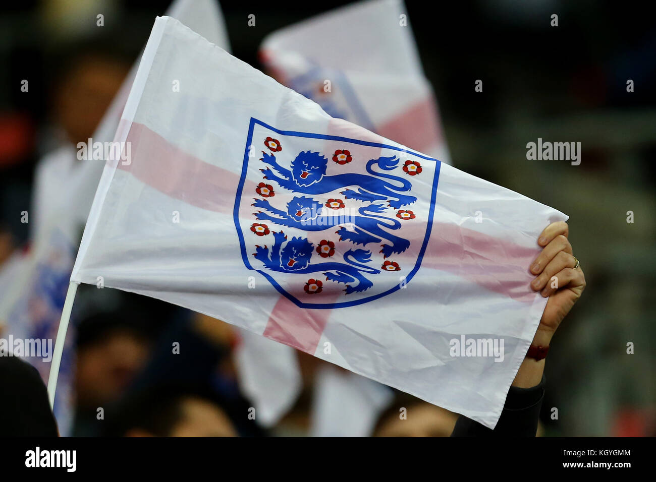 London, UK. 10th Nov, 2017. England fans fly flags during the ...