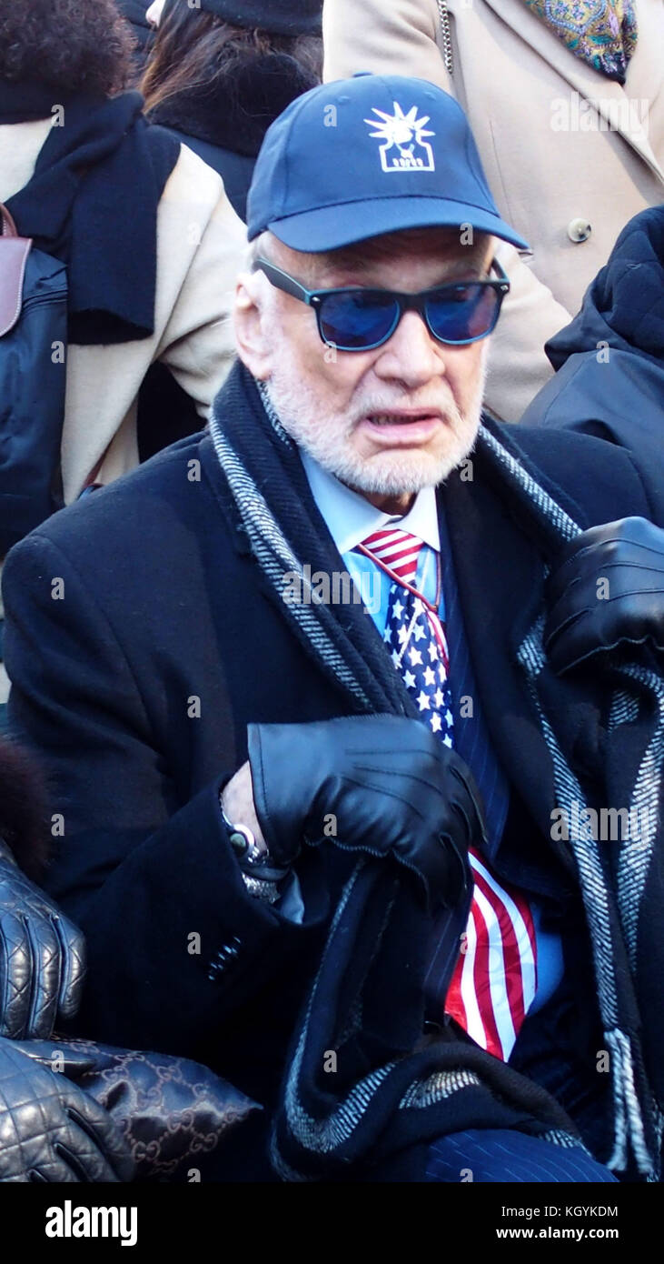 November 11, 2017 - New York, New York, U.S. - New York City Veteran's ...