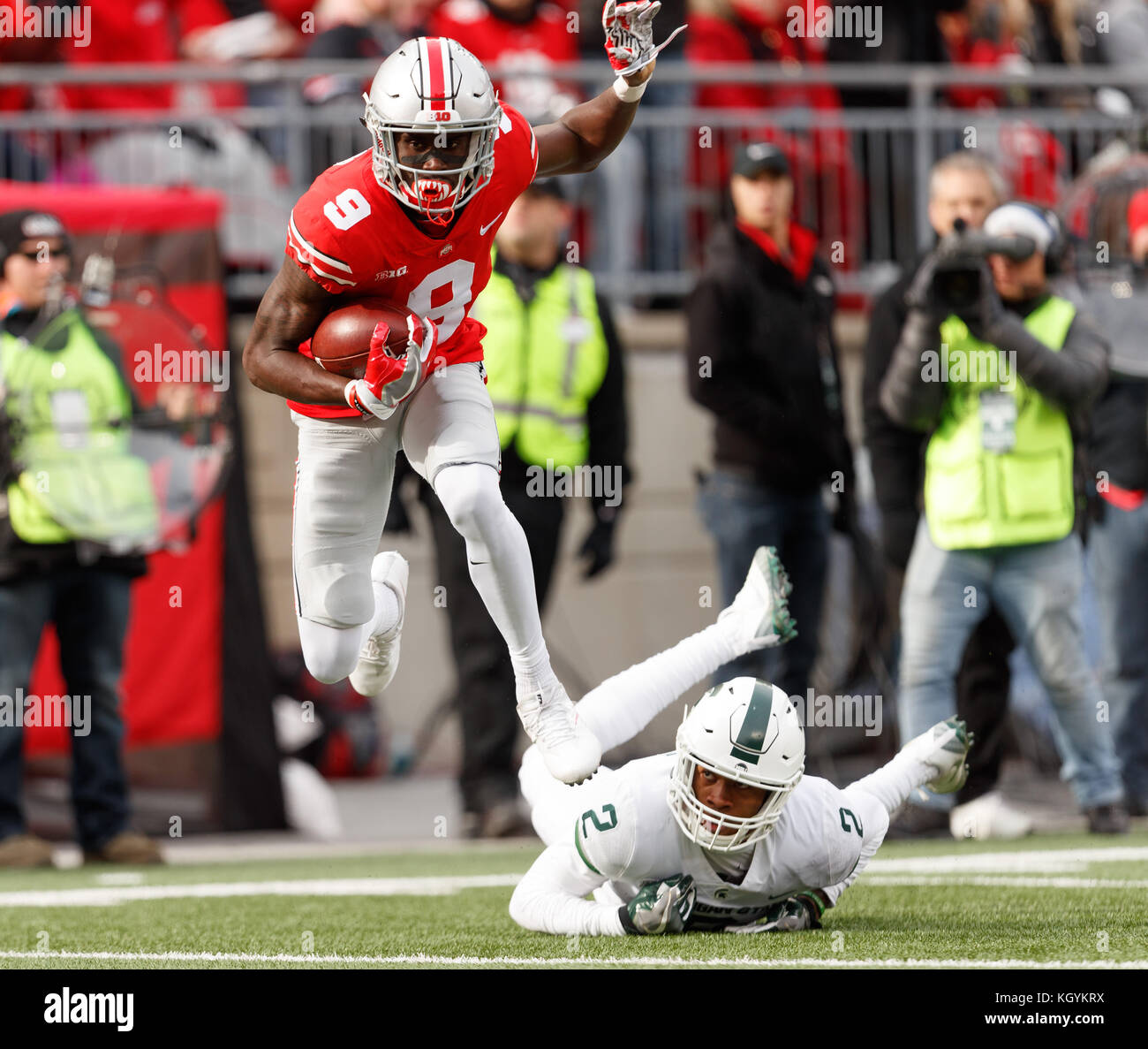 Ohio Stadium, Columbus, OH, USA. 11th Nov, 2017. Ohio State Buckeyes wide receiver Binjimen ...
