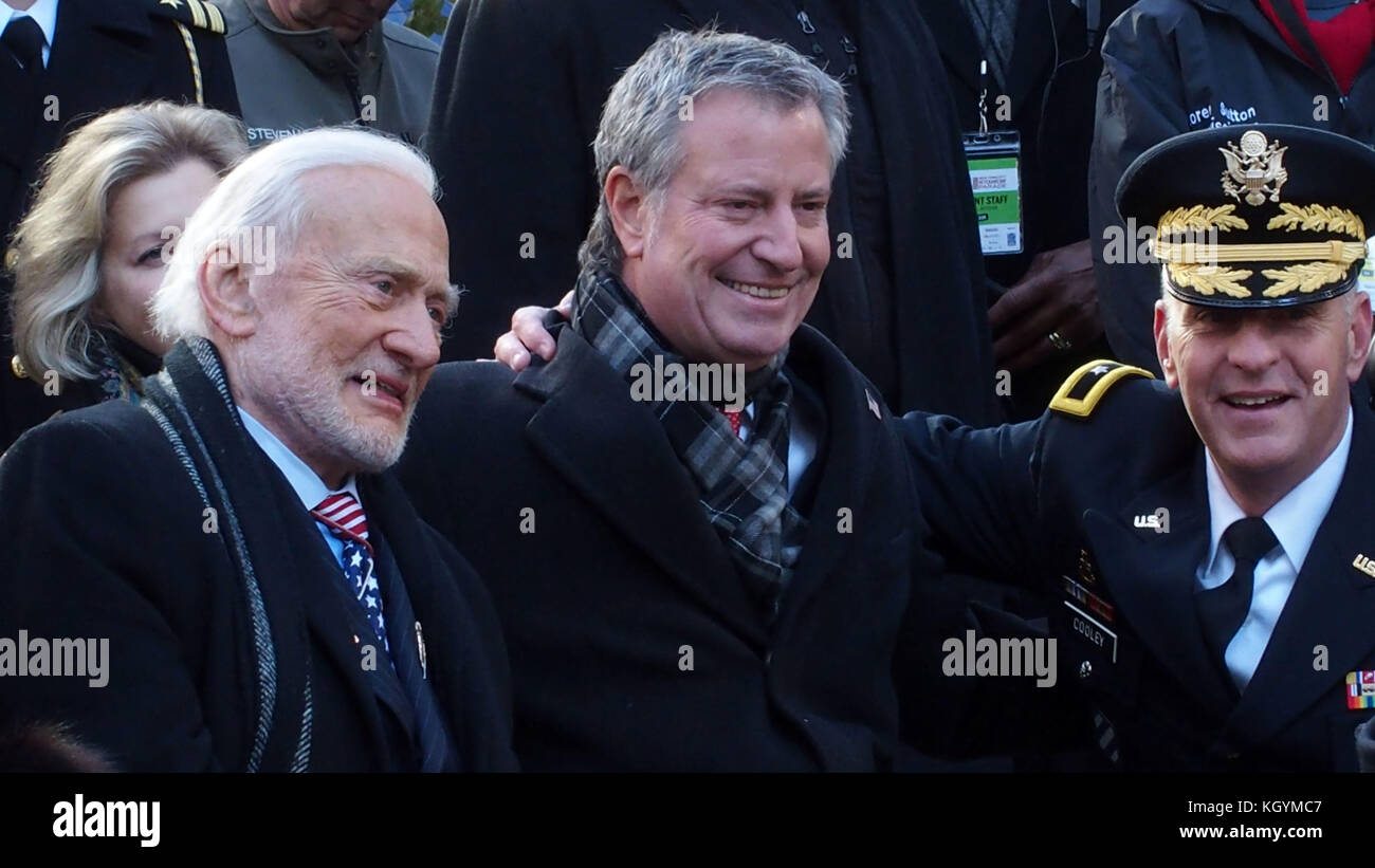 New York, New York, USA. 11th Nov, 2017. New York City Veteran's Day ...