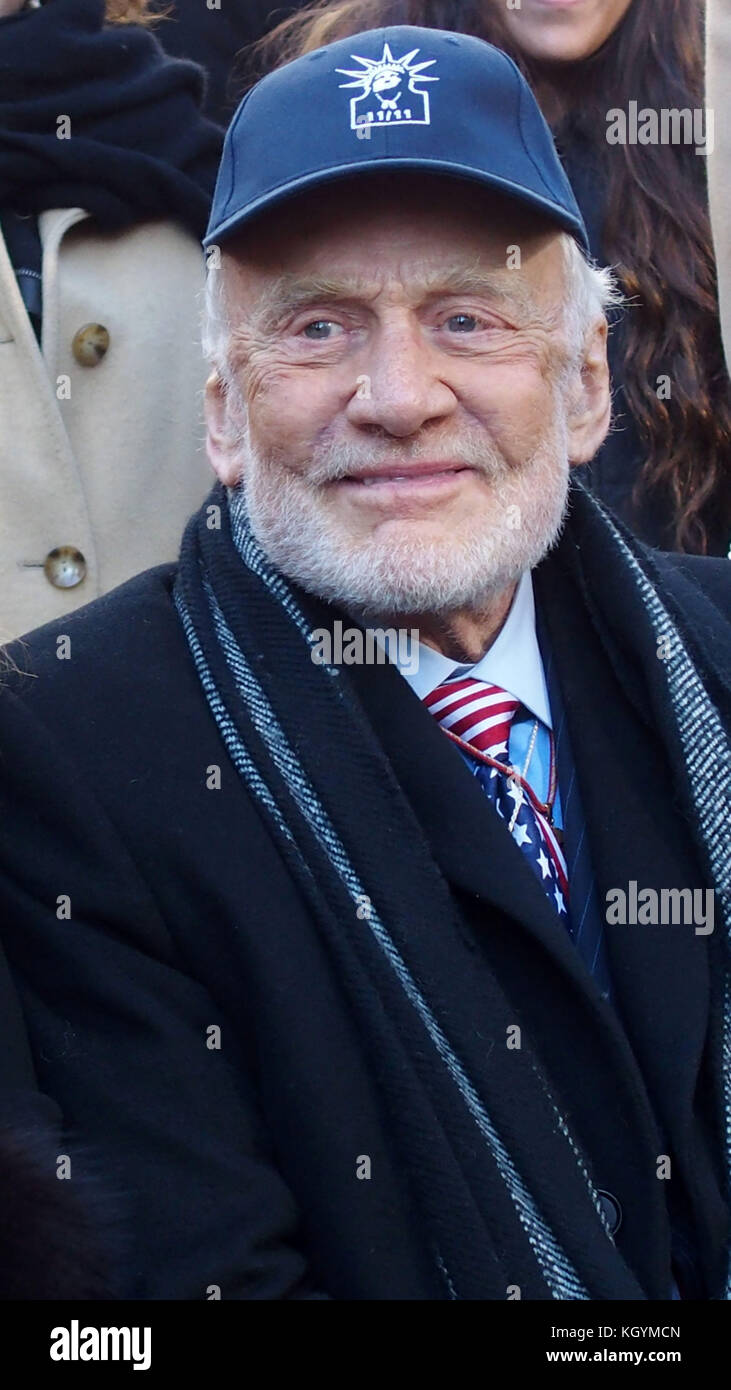 New York, New York, USA. 11th Nov, 2017. New York City Veteran's Day ...