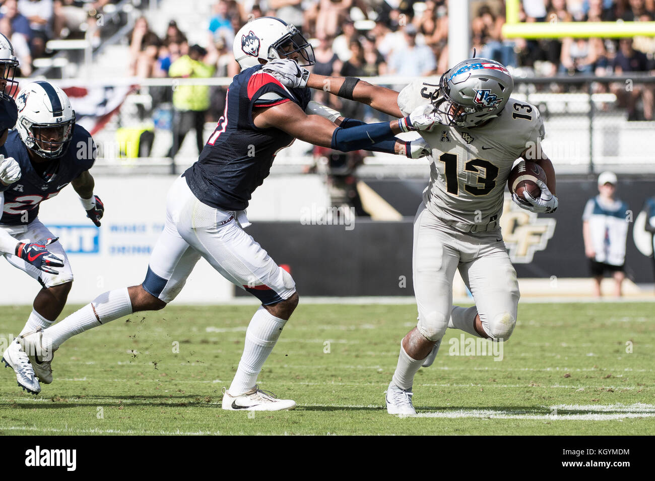 Orlando, FL, USA. 11th Nov, 2017. UCF Knights wide receiver Gabriel ...