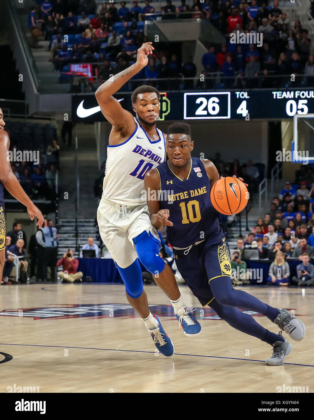 Saturday Nov 11th - Notre Dame Fighting Irish guard Temple Gibbs (10 ...