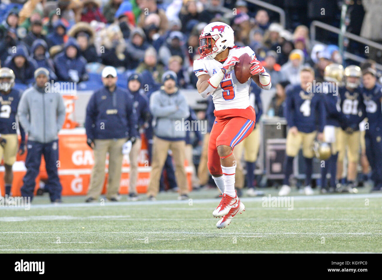 Annapolis, Maryland, USA. 11th Nov, 2017. XAVIER JONES (5) makes a ...