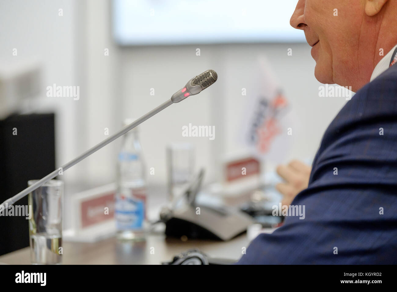 Man speaking at the conference Stock Photo - Alamy