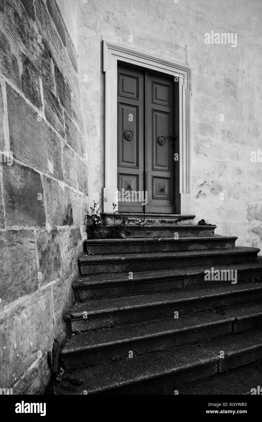 Architecture Elements Elevation Windows Stock Photo - Alamy