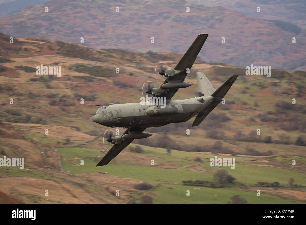 Royal air force c 130j hercules hi-res stock photography and images - Alamy