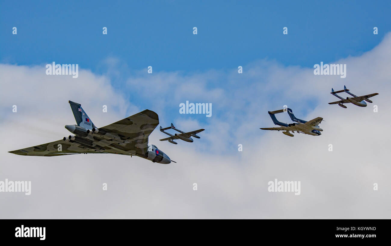 Twin boom aircraft hi-res stock photography and images - Alamy