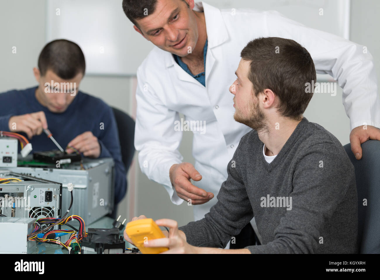 students in electrical engineering course training with teacher Stock ...