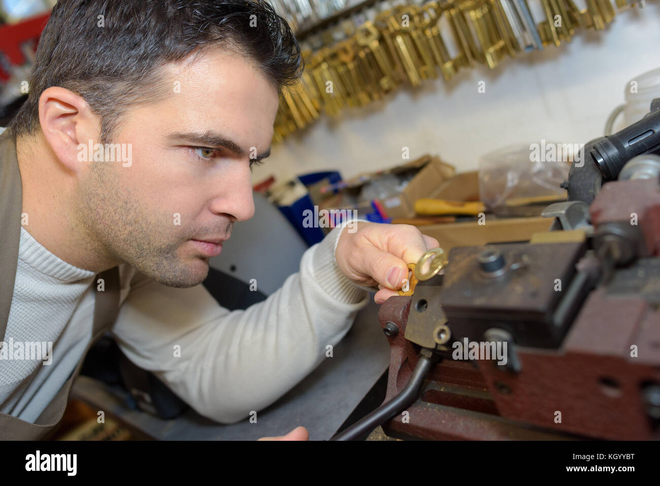 Key duplication hi-res stock photography and images - Alamy