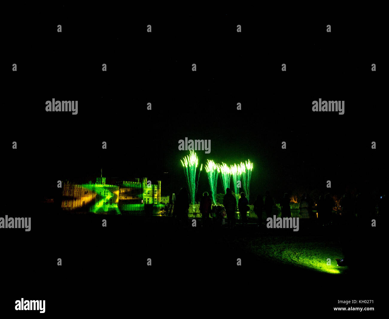 Leeds castle Fireworks spectacular, Maidstone, Kent, uk 05 November ...