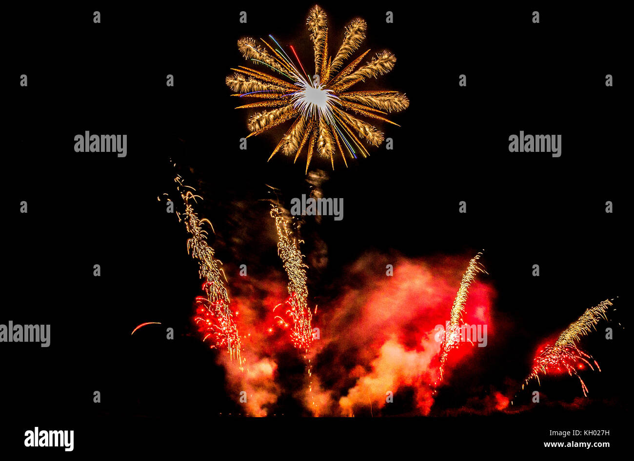 Leeds castle Fireworks spectacular, Maidstone, Kent, uk 05 November ...