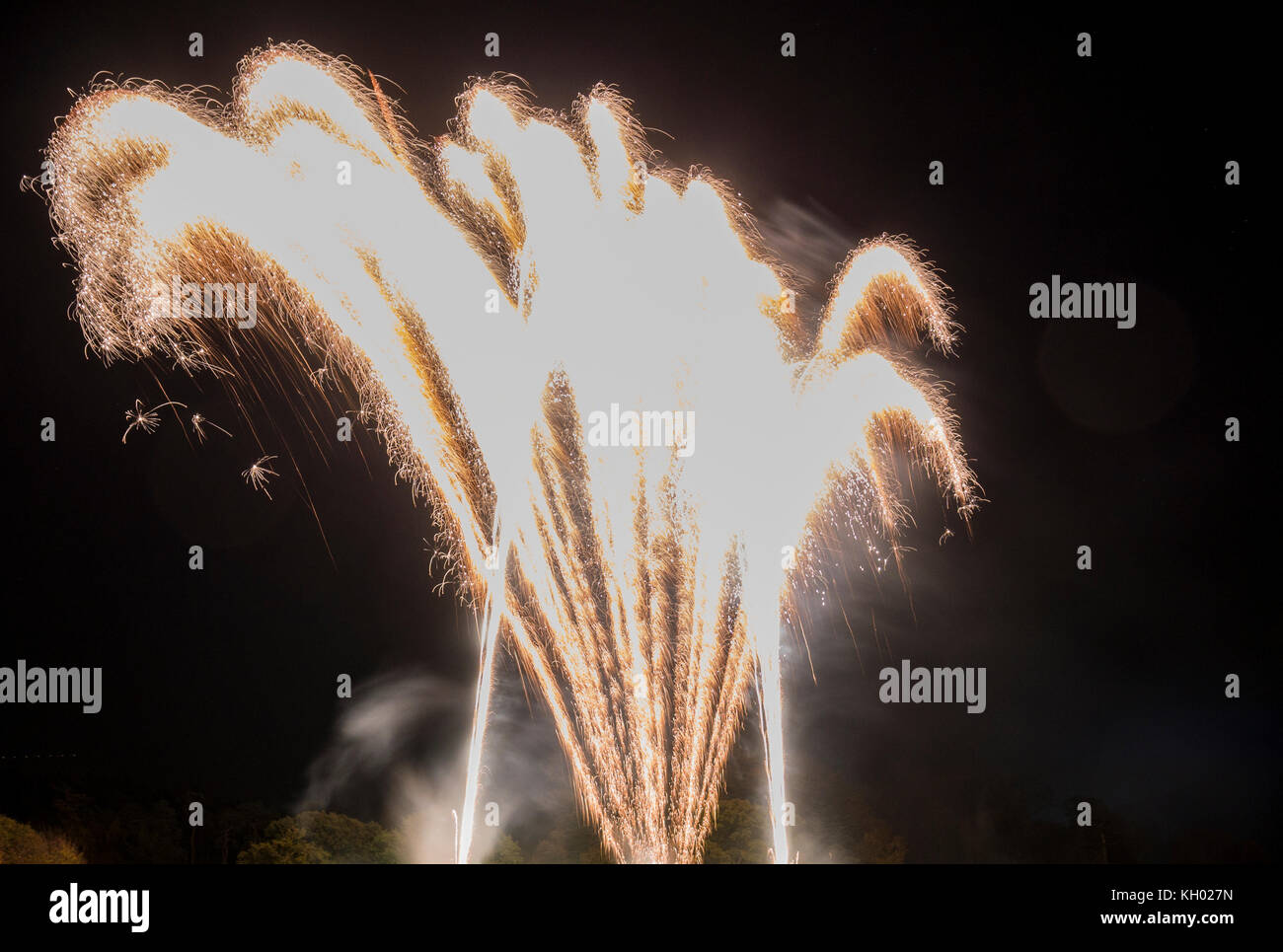 Leeds castle Fireworks spectacular, Maidstone, Kent, uk 05 November ...