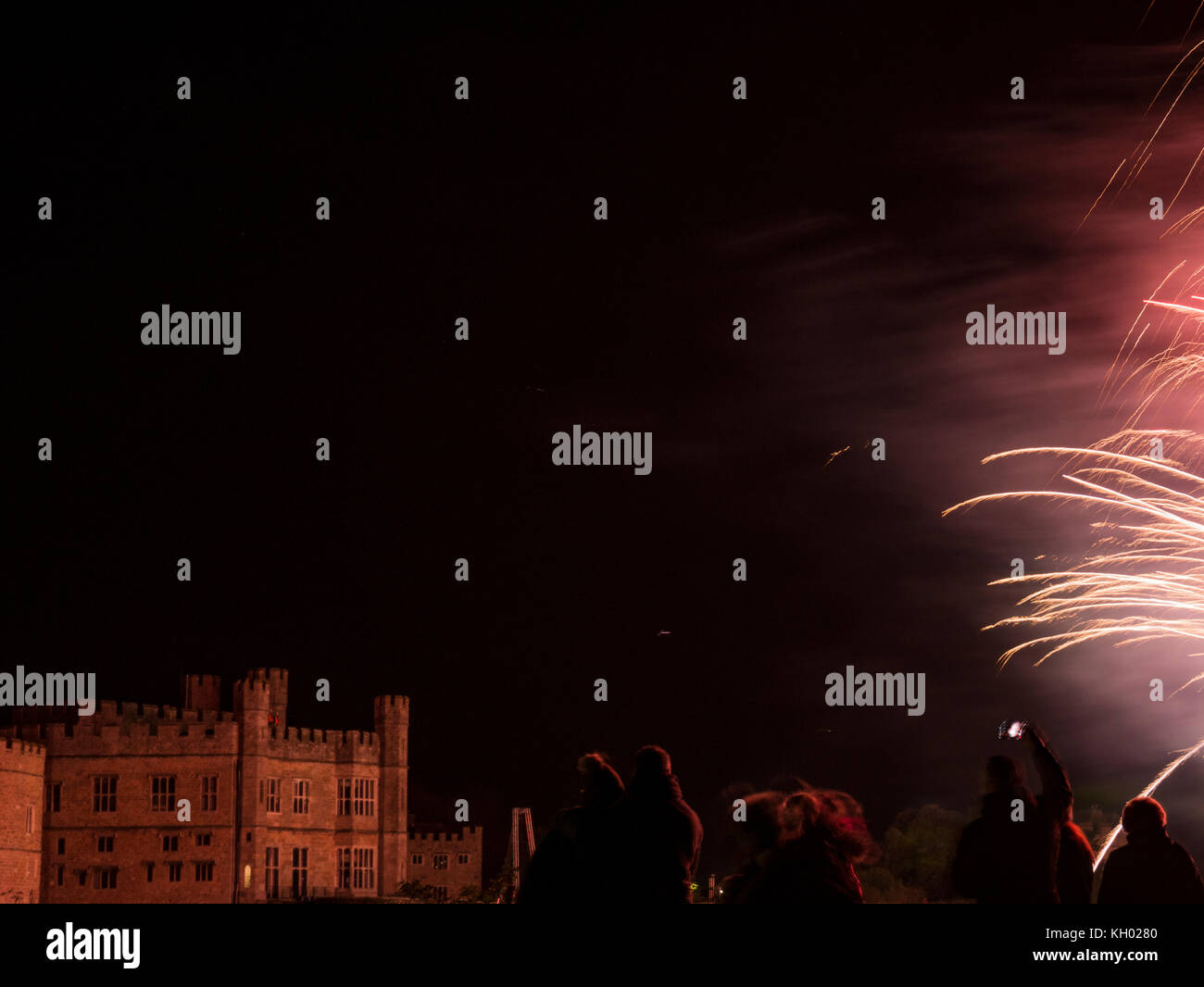 Leeds castle Fireworks spectacular, Maidstone, Kent, uk 05 November ...