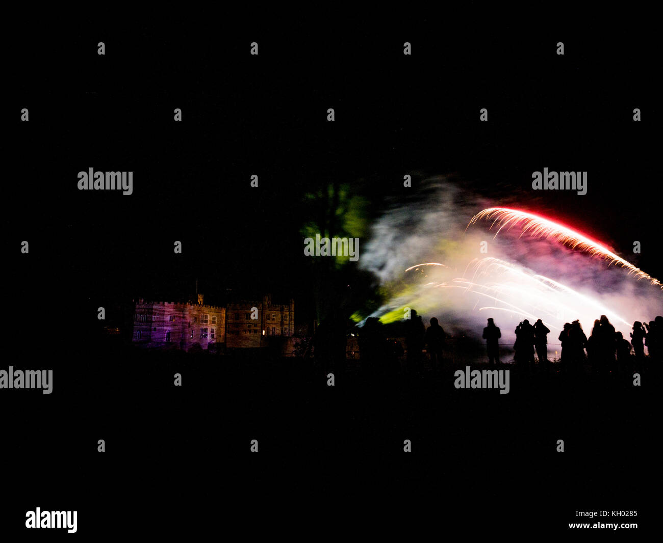 Leeds castle Fireworks spectacular, Maidstone, Kent, uk 05 November ...