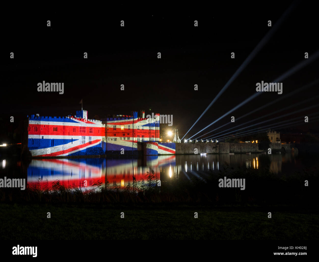 Leeds castle Fireworks spectacular, Maidstone, Kent, uk 05 November ...