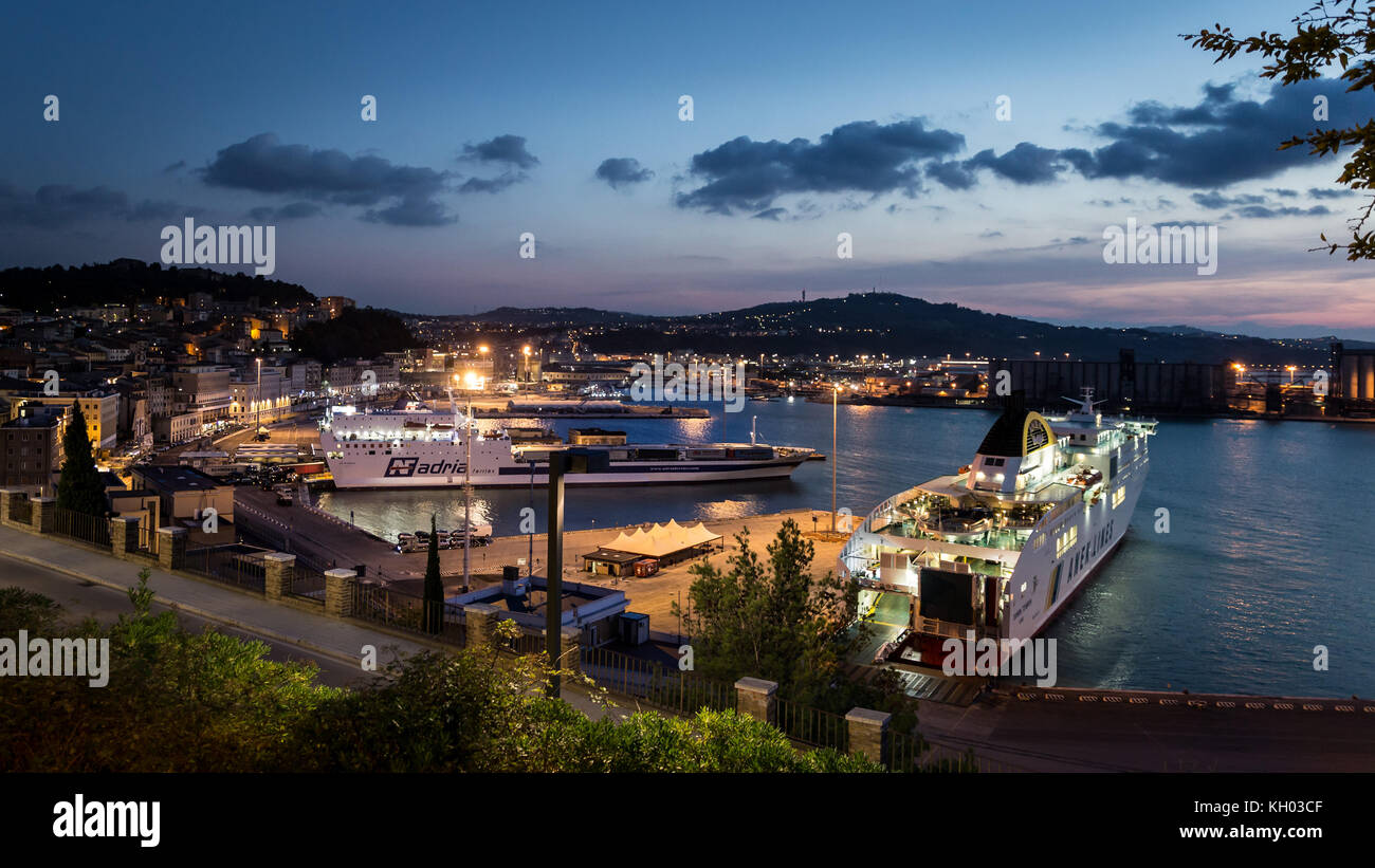 Industrial monuments hi-res stock photography and images - Alamy