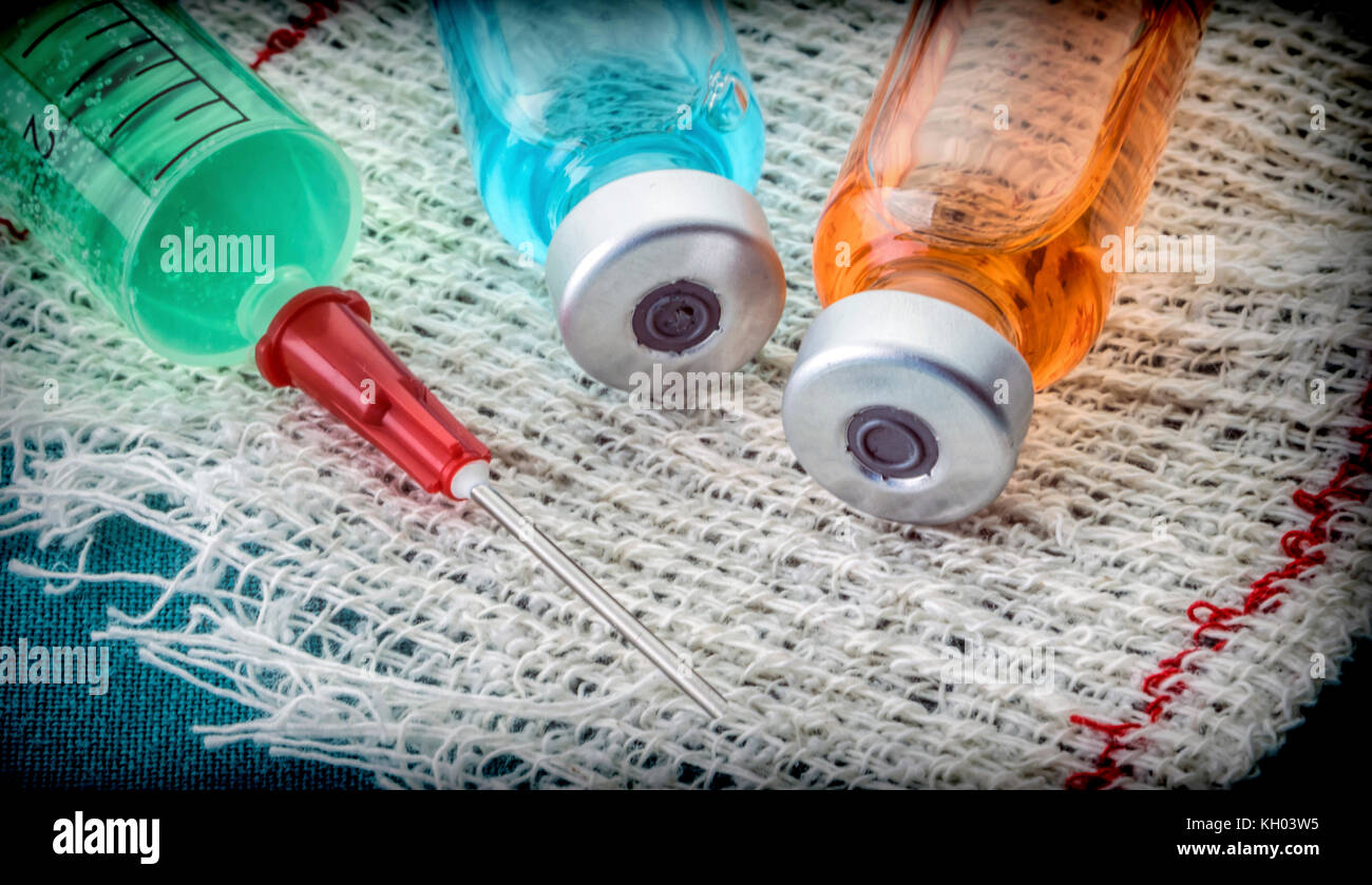 Liquid bandage hi-res stock photography and images - Alamy