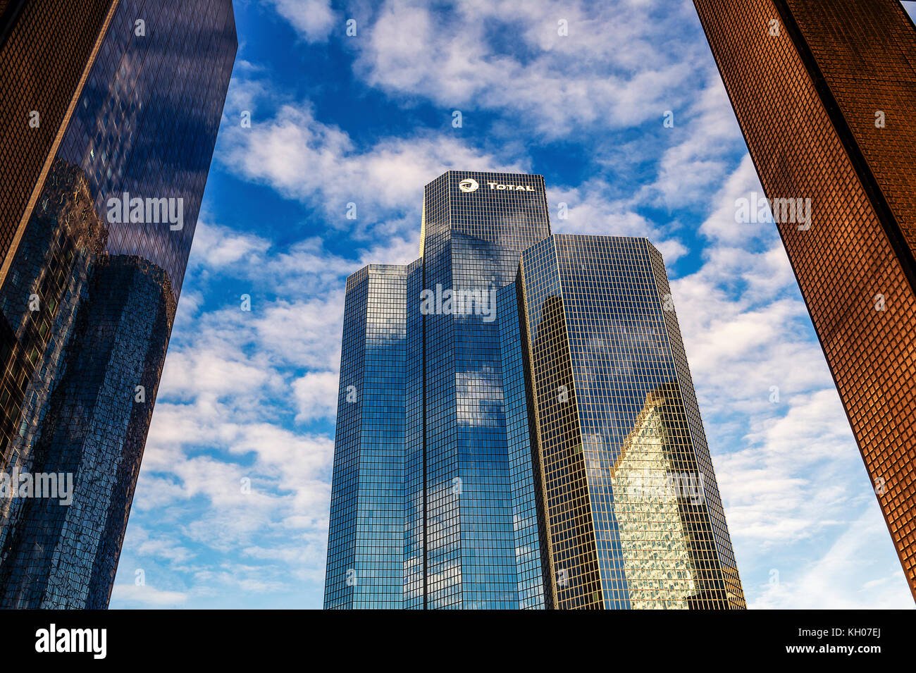 Total tower hi-res stock photography and images - Alamy