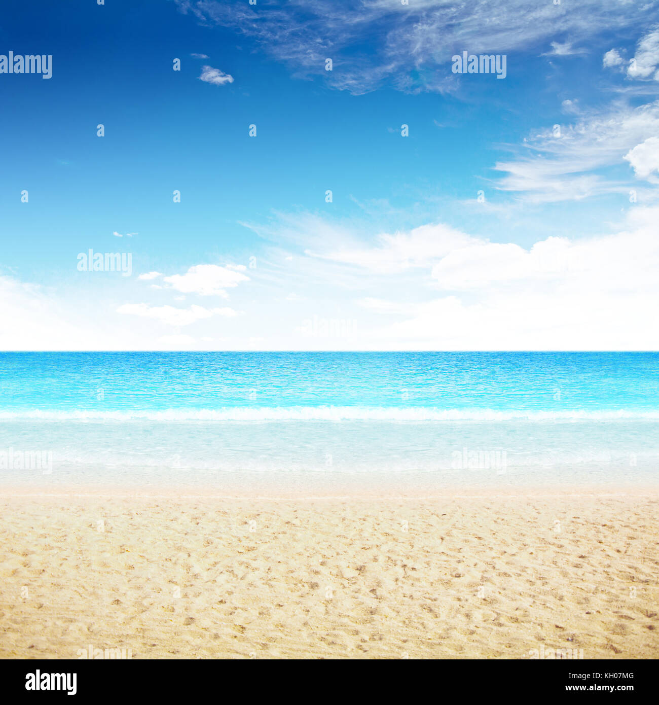 Clear sky and island beach. Summer shot Stock Photo - Alamy