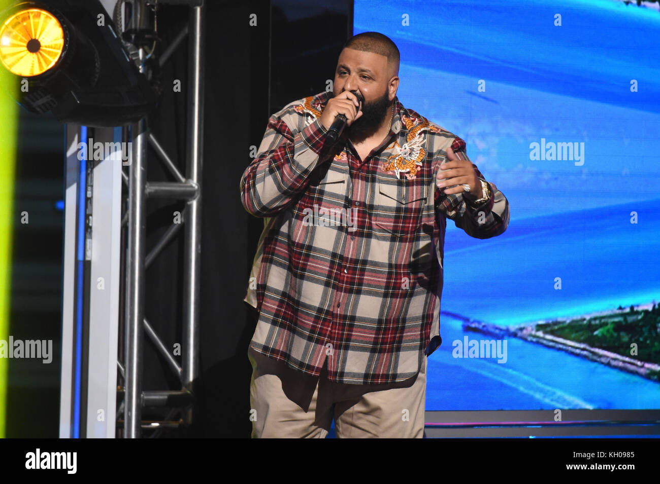 2017 BET Hip Hop Awards at the Fillmore Theater Miami Beach - Show ...