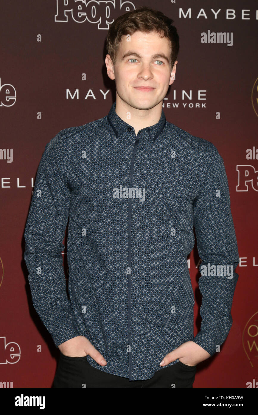 Graham patrick martin hi-res stock photography and images - Alamy