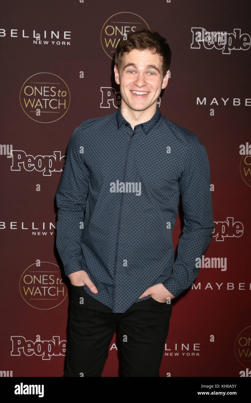 Graham patrick martin hi-res stock photography and images - Alamy