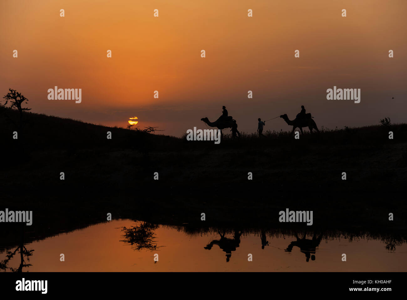 Wallpaper sunset colors hi-res stock photography and images - Alamy