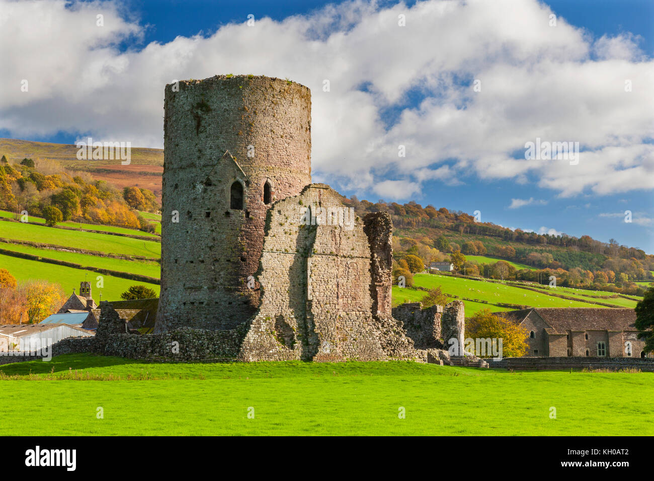 Powys castle autumn hi-res stock photography and images - Alamy