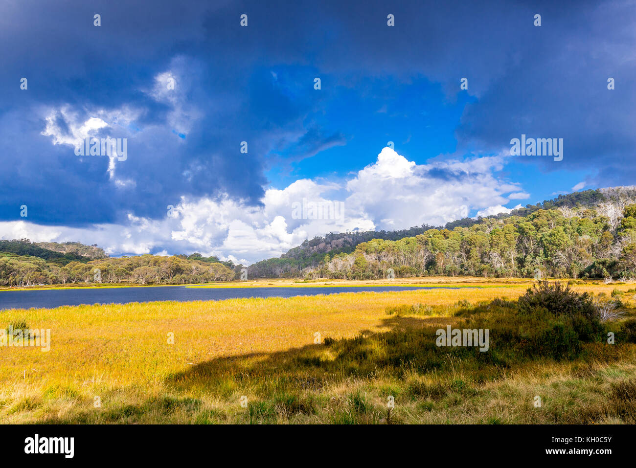Lake Catania in Mount Buffalo, Victoria, Australia Stock Photo - Alamy